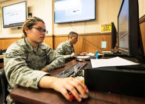 Lista de trabajos de la Fuerza Aérea: una lista de los 136 AFSC en la ...